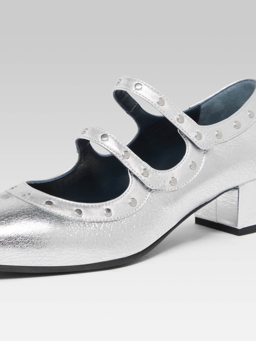 Lella - Silver laminated leather Mary Janes with studs | Carel Paris